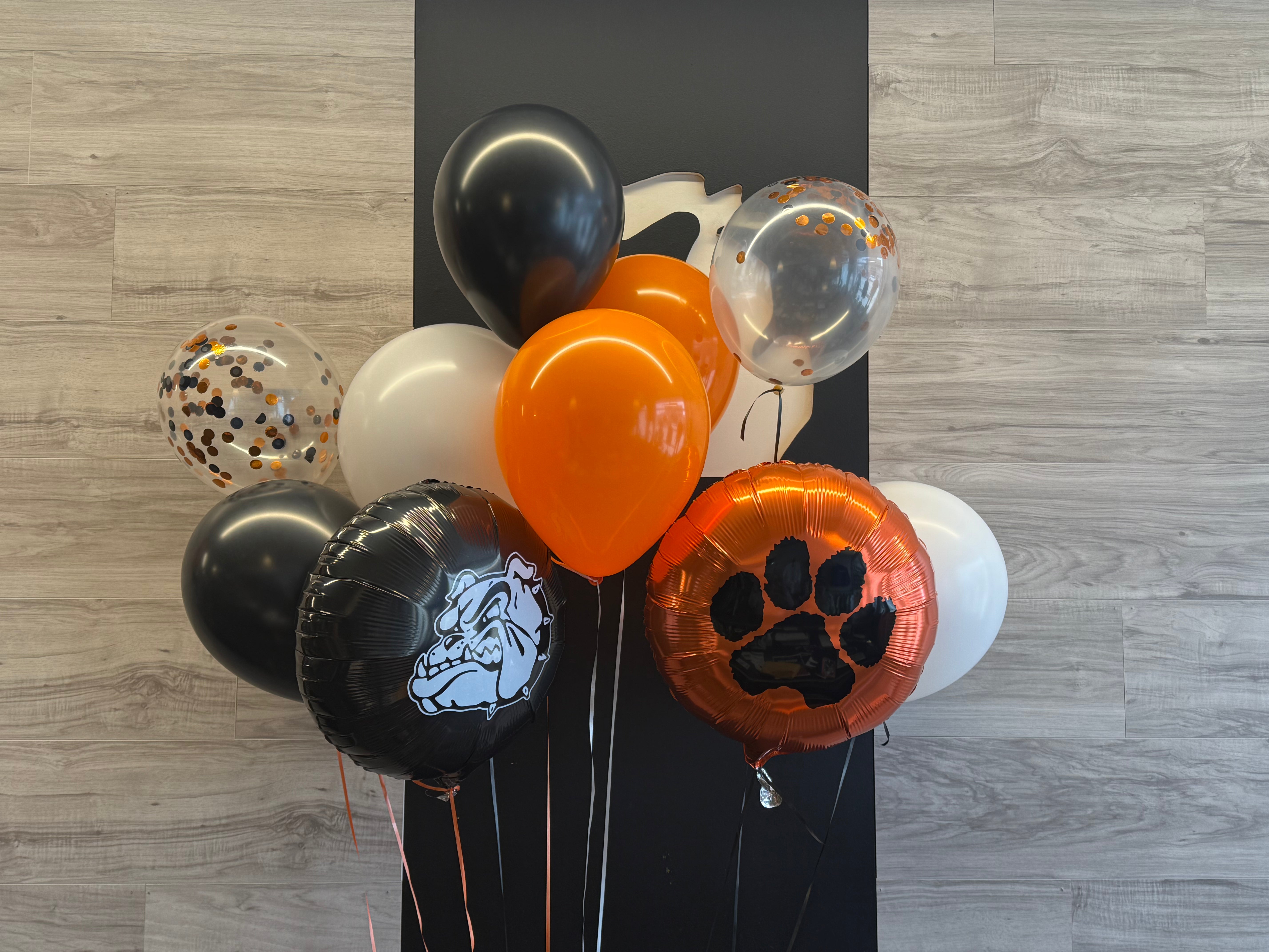 Bigger Bulldog Balloon Bouquet – Ivory Vines